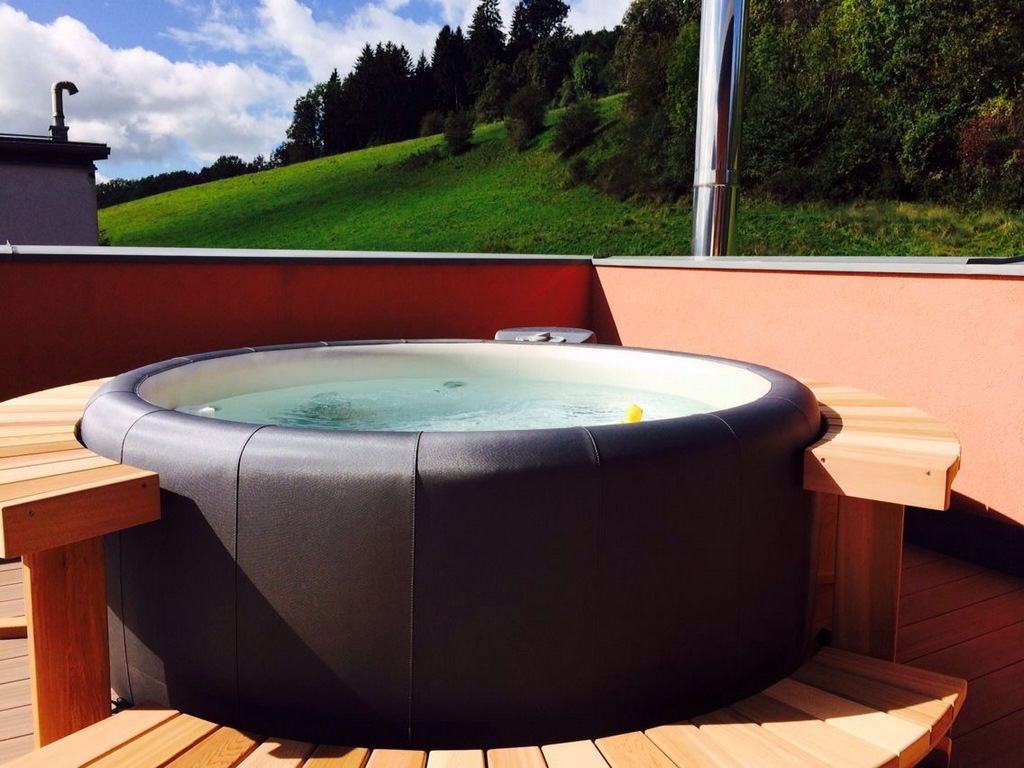 Softub Whirlpools • Foto Galerie • Whirlpool für Garten und Dachterrasse