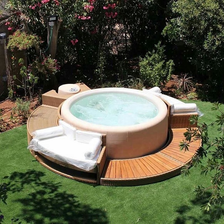 Softub Whirlpools • Foto Galerie • Whirlpool für Garten und Dachterrasse