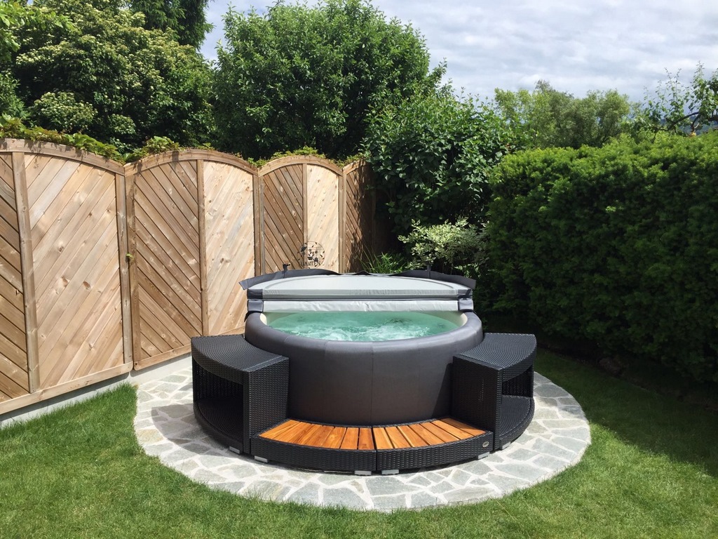 Softub Whirlpools • Foto Galerie • Whirlpool für Garten und Dachterrasse