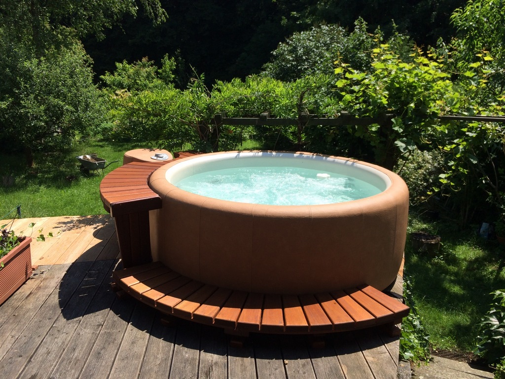Softub Whirlpools • Foto Galerie • Whirlpool für Garten und Dachterrasse
